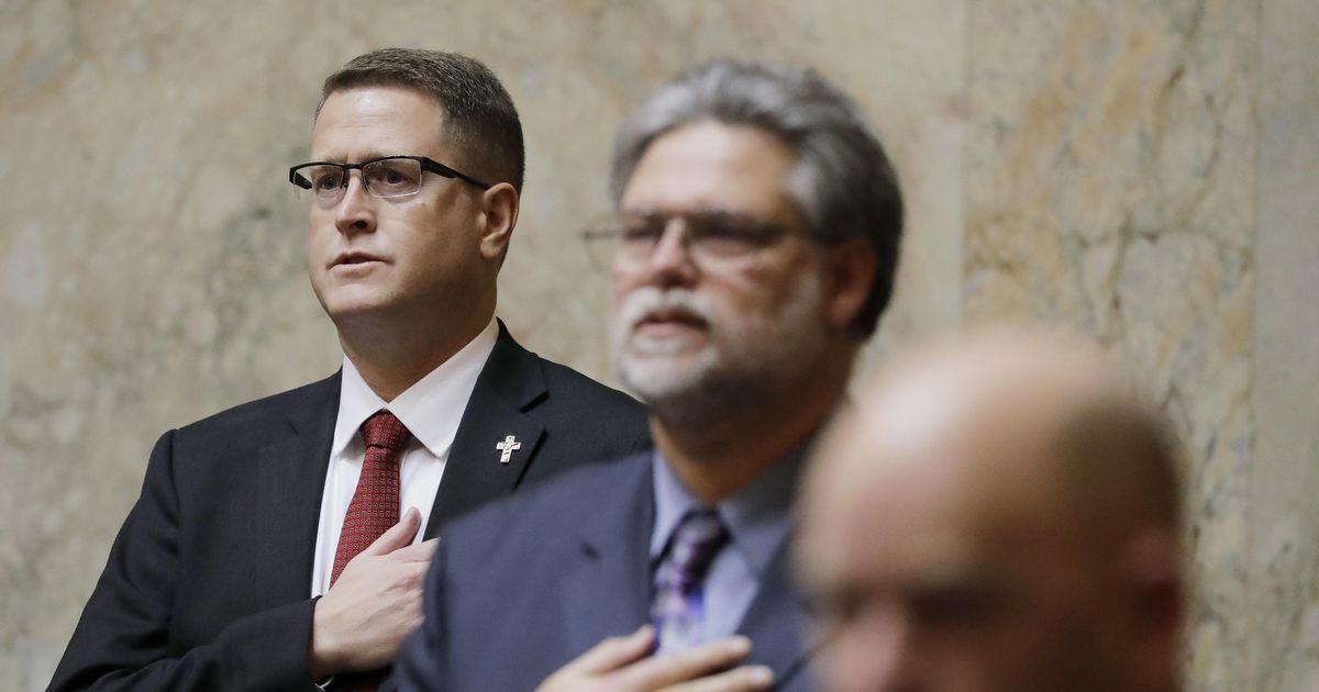 Stripped of party support, Rep. Matt Shea arrives in Olympia amid calls ...