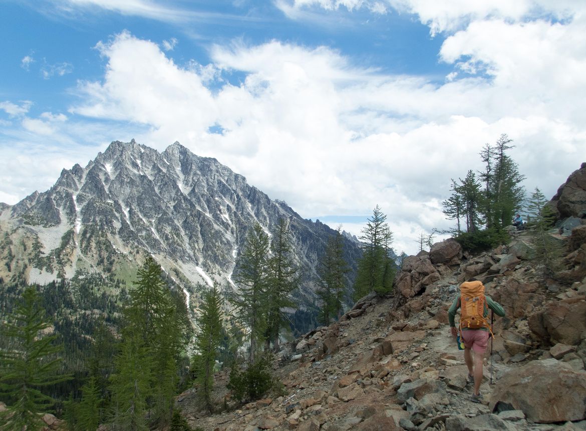 Well-known speed climber Scott Bennett sets record on Washington’s Mt ...
