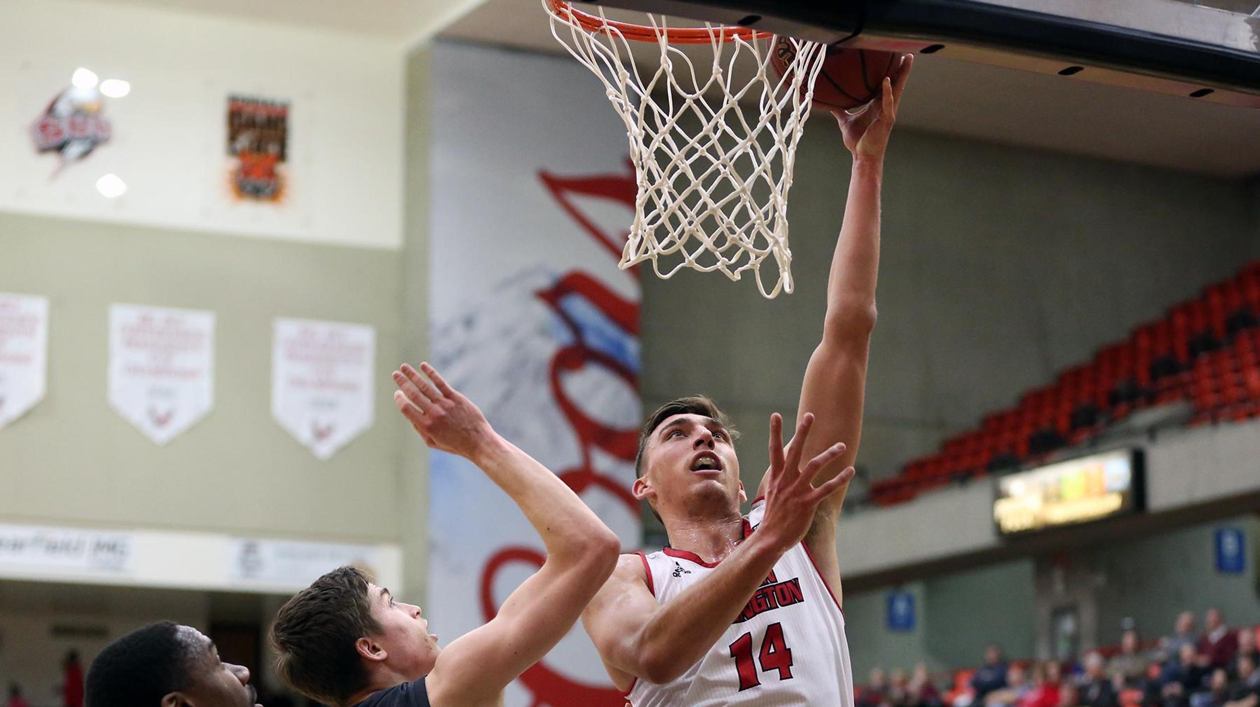 Mason Peatling, Eastern Washington down Multnomah, Justin Martin in ...