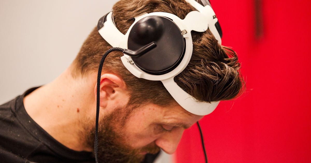 A paralyzed man can walk naturally again with brain and spine implants