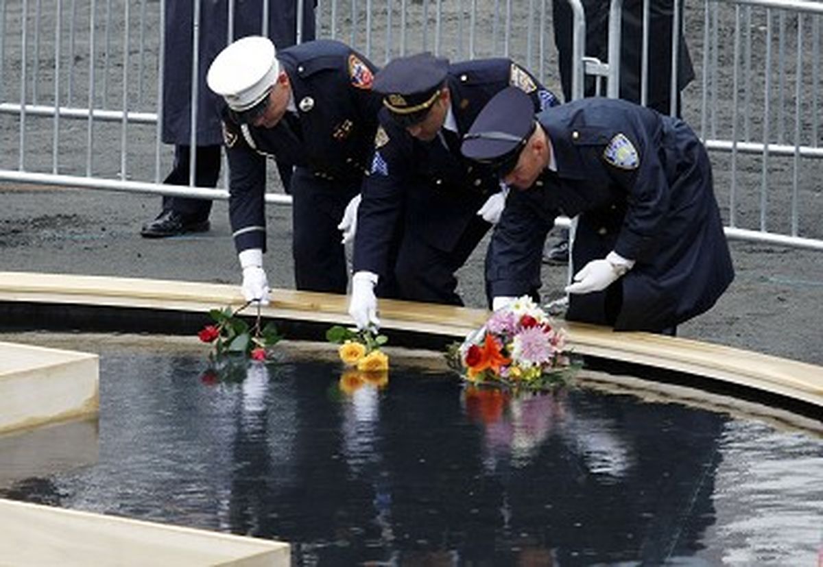 Images from 9/11 anniversary ceremonies - Sept. 11, 2007 | The ...