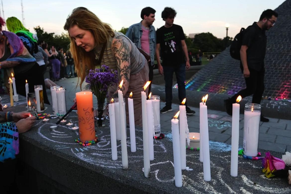 Couple killed in Gorge shooting remembered at vigil