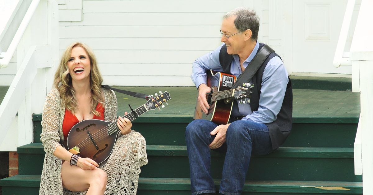 Singer-songwriter duo Casey Kelly, Leslie Ellis to share songs, stories ...