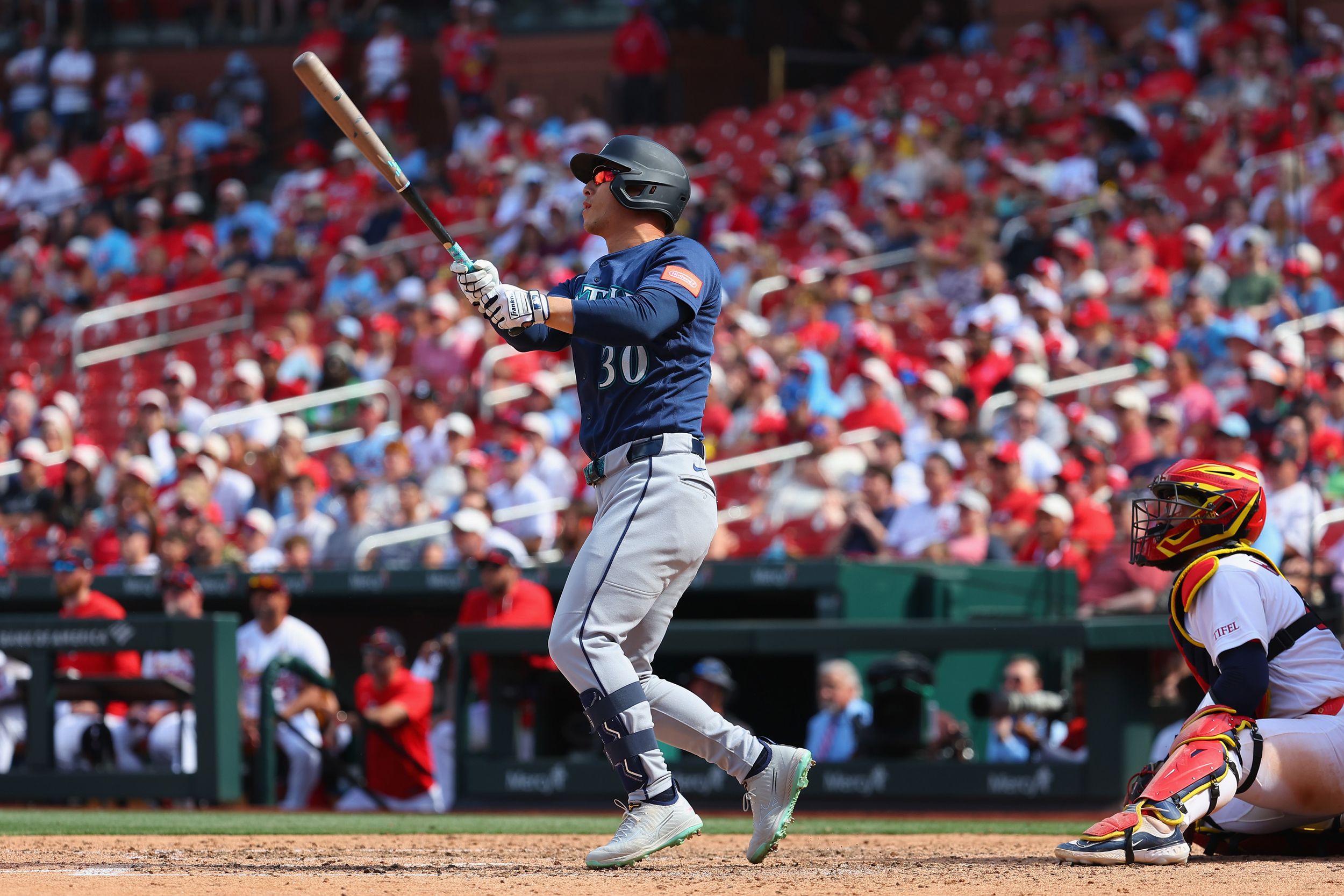 Mariners sweep Cardinals after Rob Refsnyder hits go-ahead home run