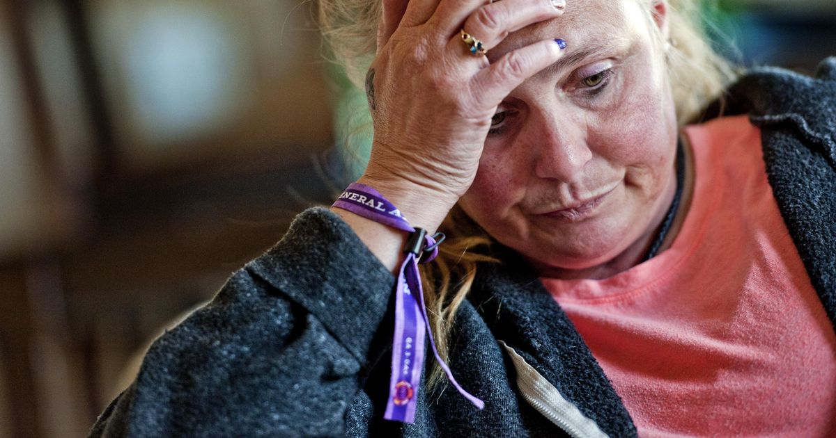 Hauser Lake woman relives the mad rush to survive Las Vegas shooting