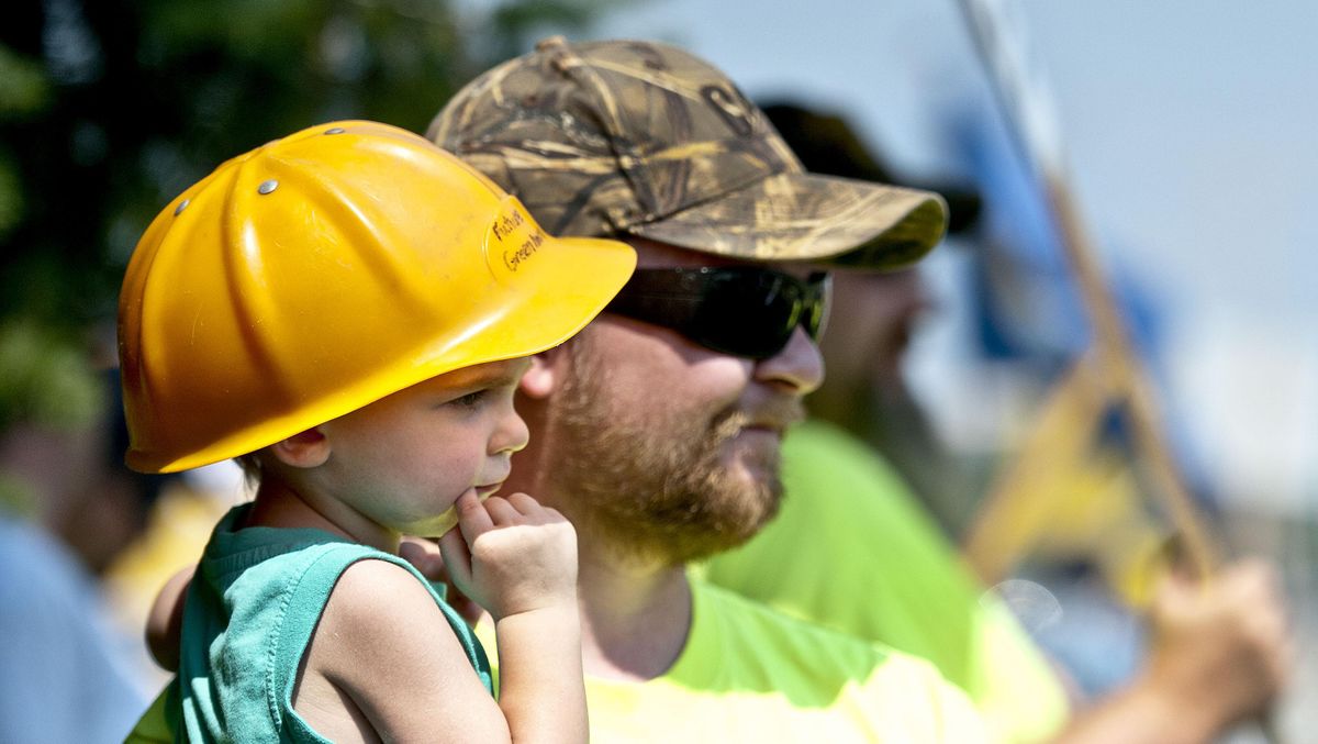 Lucky Friday miners rally at Hecla headquarters - Aug. 2, 2017 | The ... Lucky Friday miners rally at Hecla headquarters - Aug. 2, 2017 | The ...