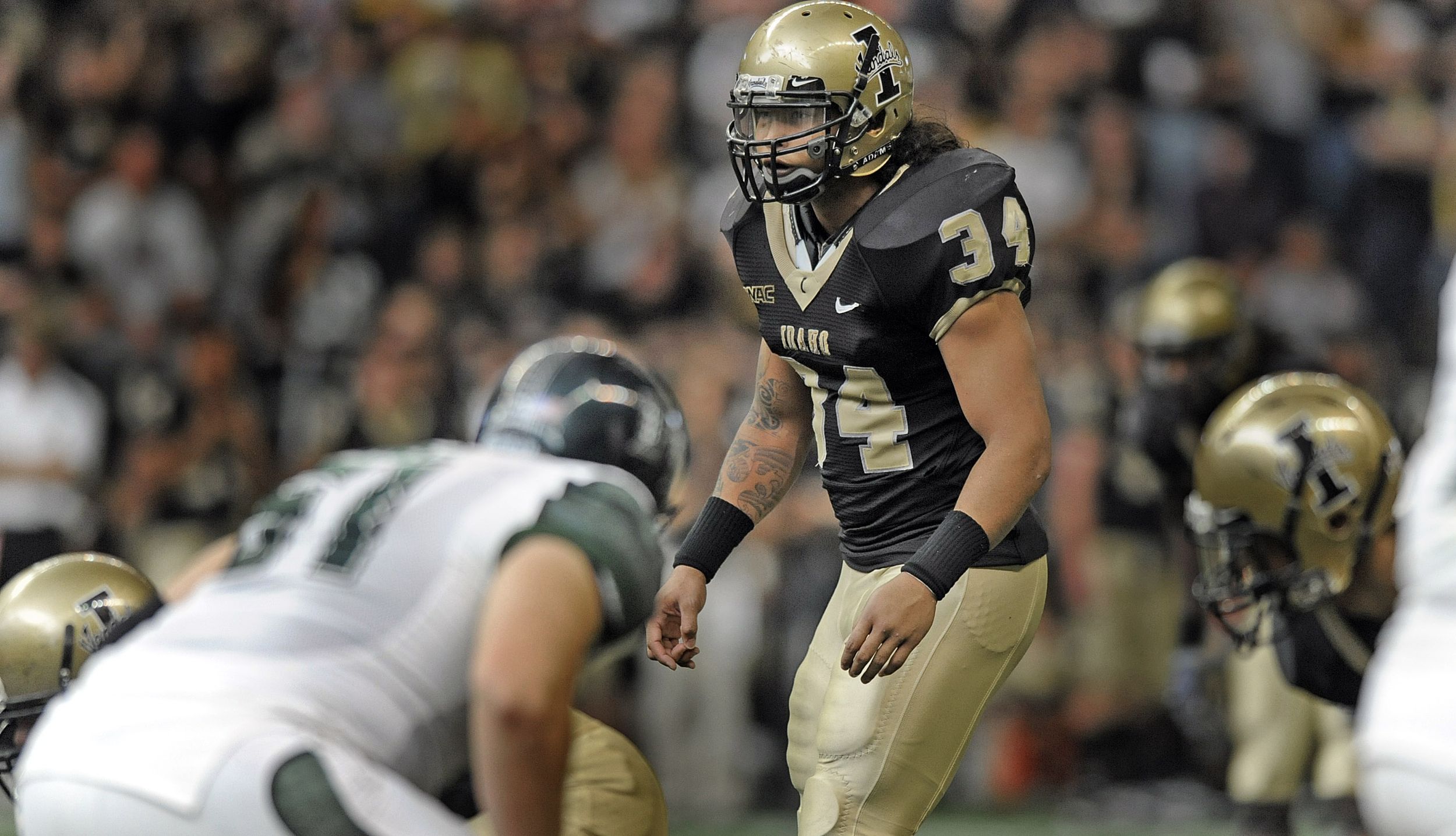 Vandals linebackers connect on field and at home