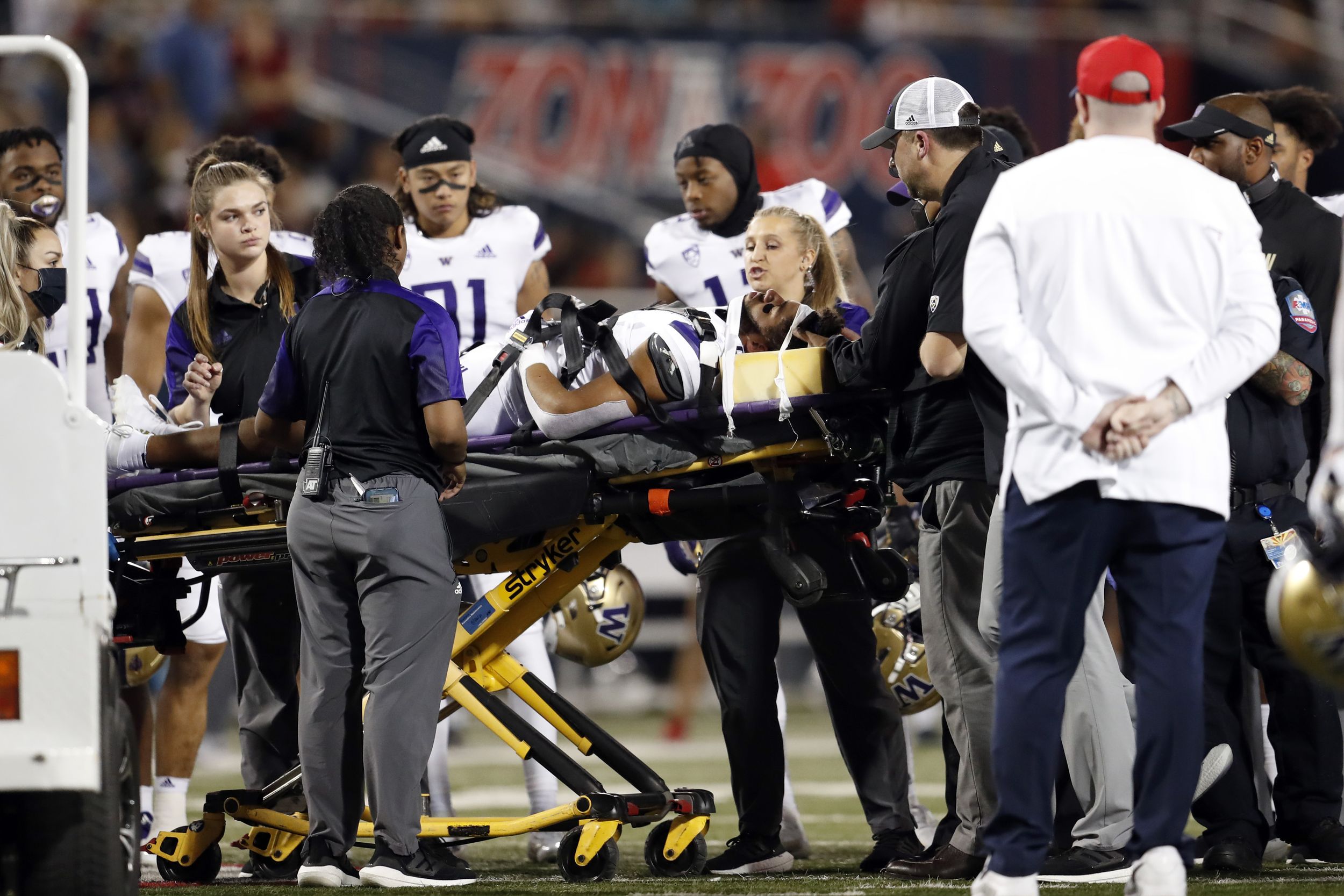 What’s it like to experience UW safety Alex Cook’s injury scare through ...