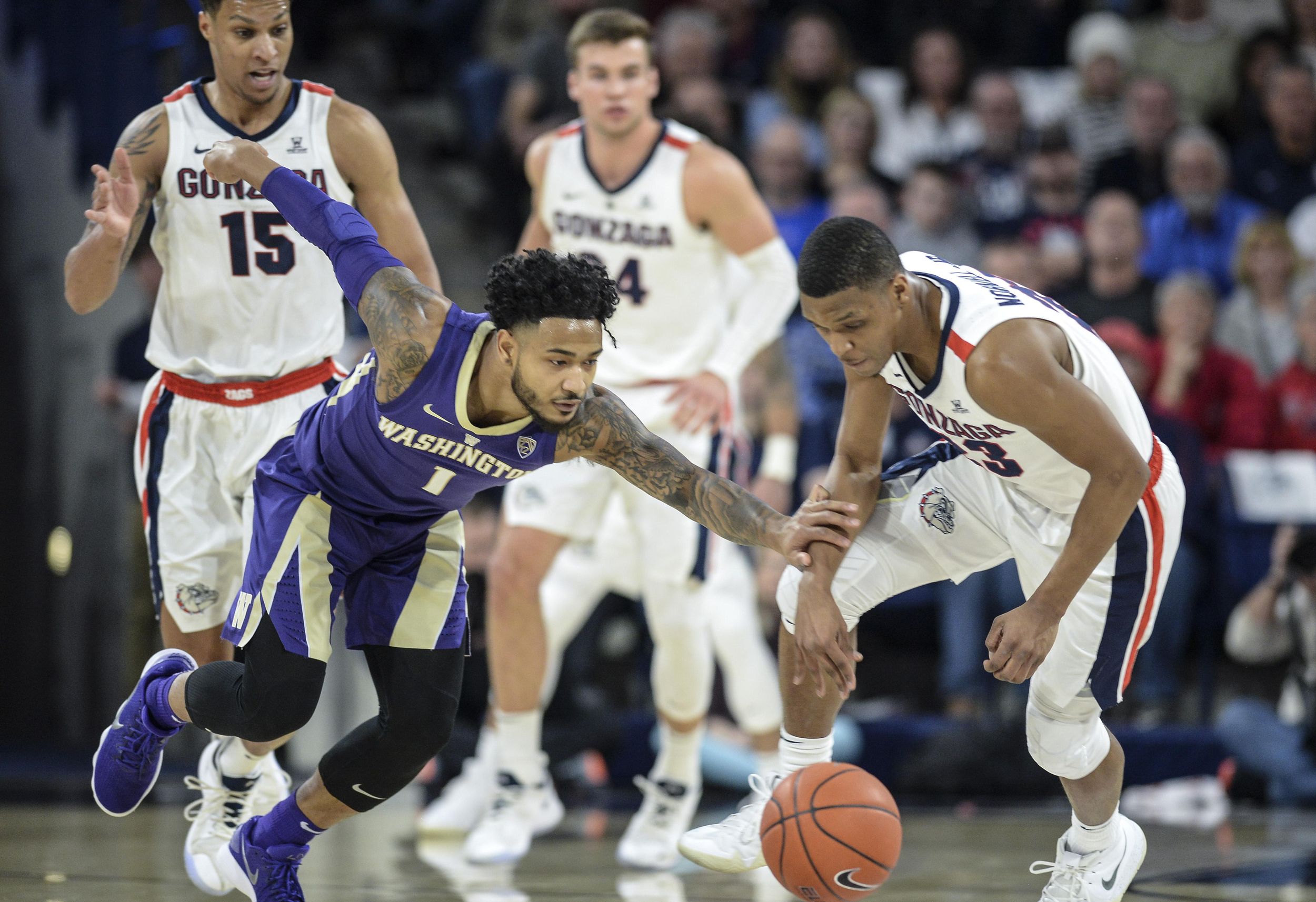 Grip on Sports: Bulldogs come within a second of being trapped by Washington's zone
