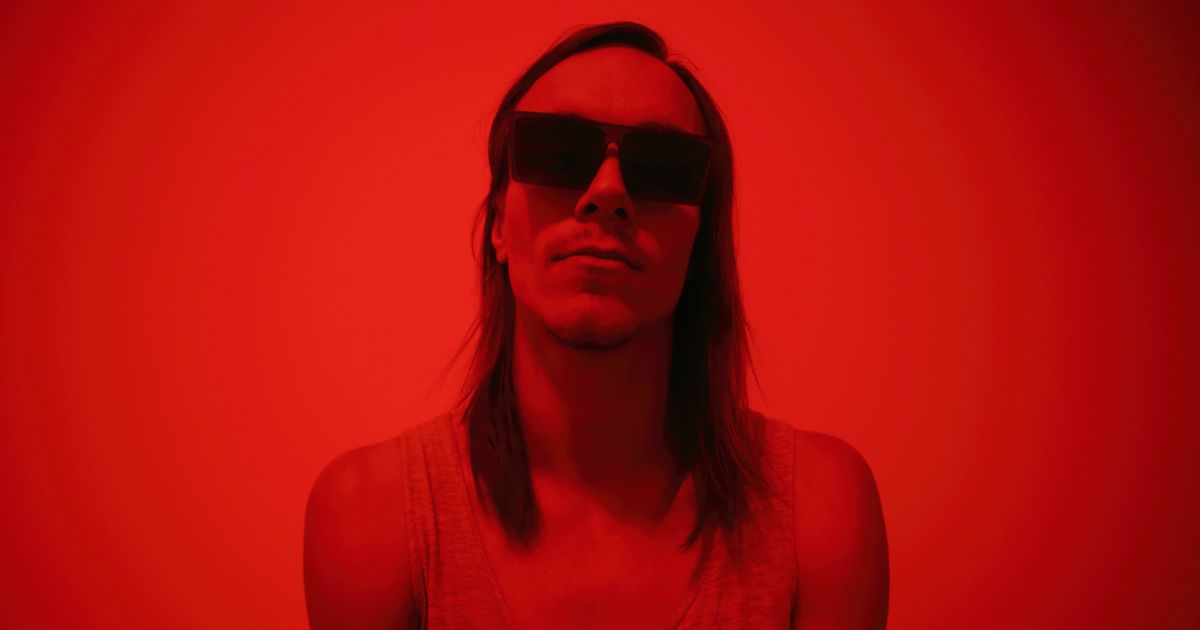 Seeing red: The telltale sign you're high
