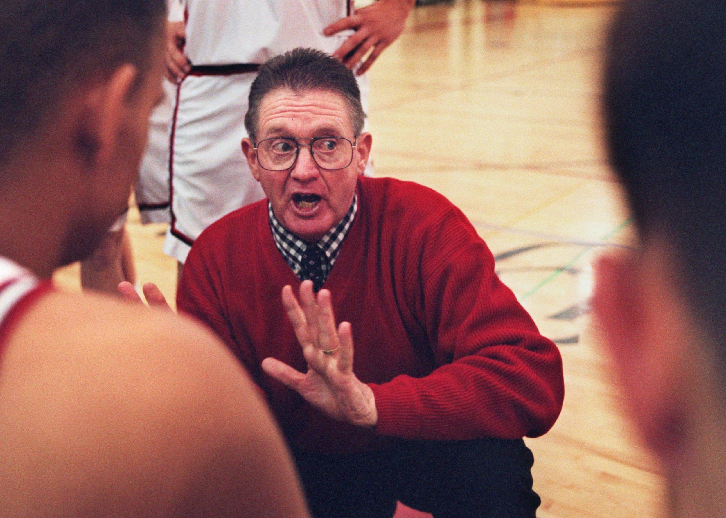 State Hall of Fame basketball coach Denny Humphrey dies at 79