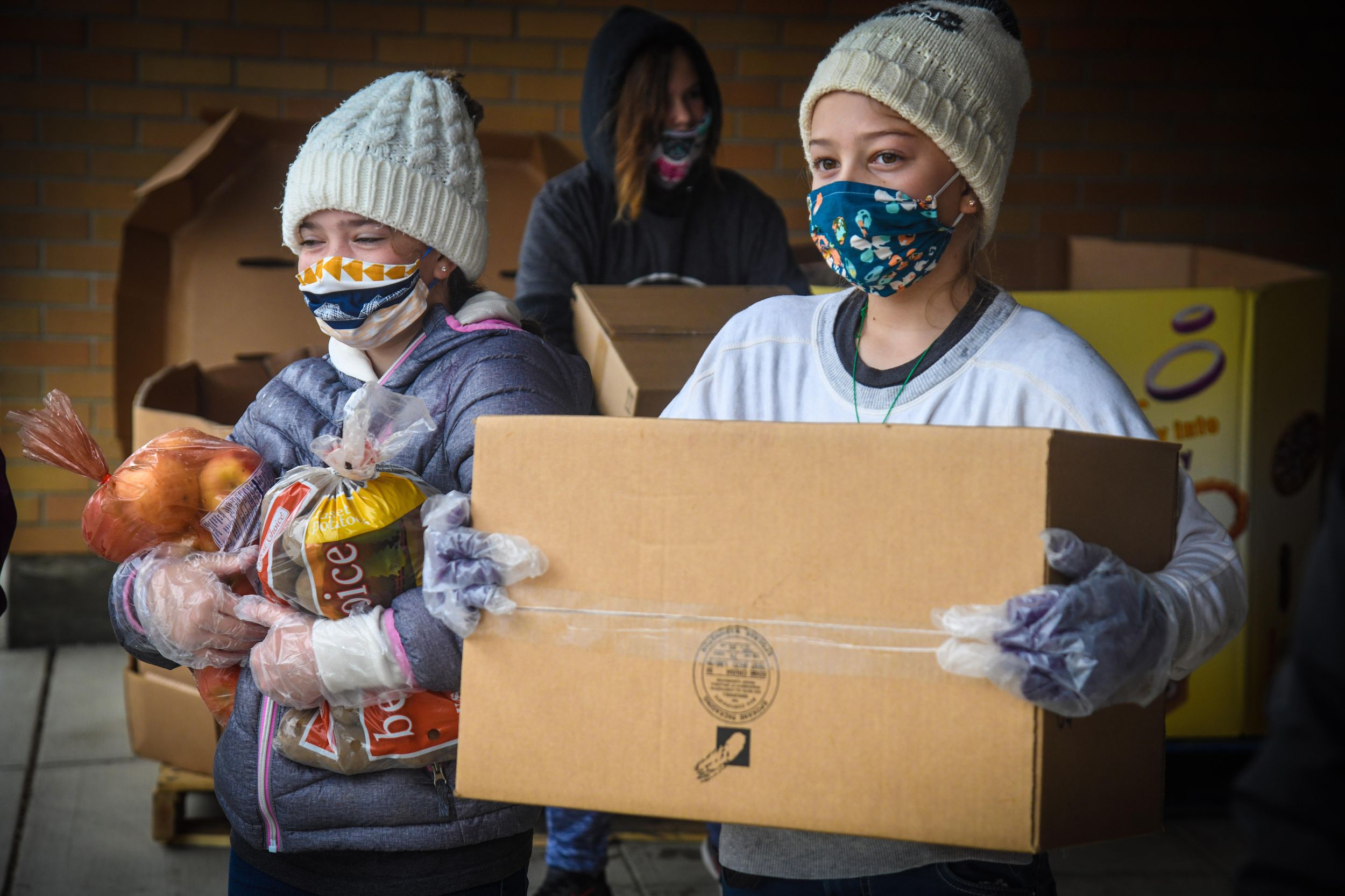 ‘It’s fun to serve people’: Generation Alive Action teams leading food ...