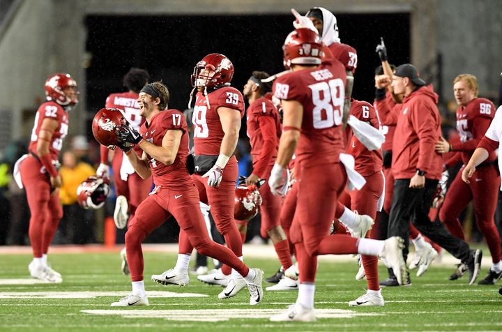 High school defensive end Nicholas Sheetz commits to Washington State
