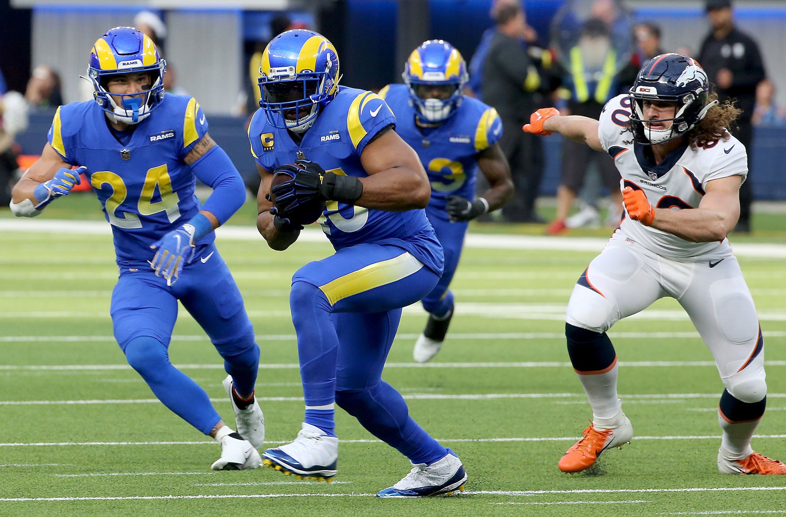 Seahawks have talked to Bobby Wagner, but does that mean a return is ...